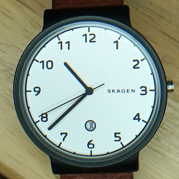 Skagen | Accessories | Skagen Black Case Numbers Hands White Dial Brown ...